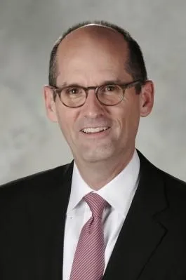 "Unsere Absolventen sollten ihre eigenen Jobs schaffen können ...